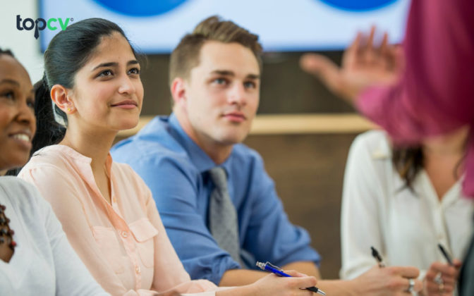 On the job training (OJT) là gì? 6 bước triển khai OJT hiệu quả
